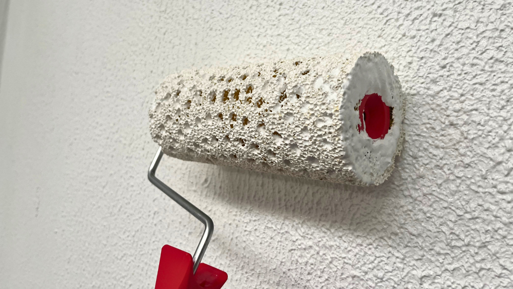 How To Apply Textured Paint To Exterior Walls | Emperor Paint